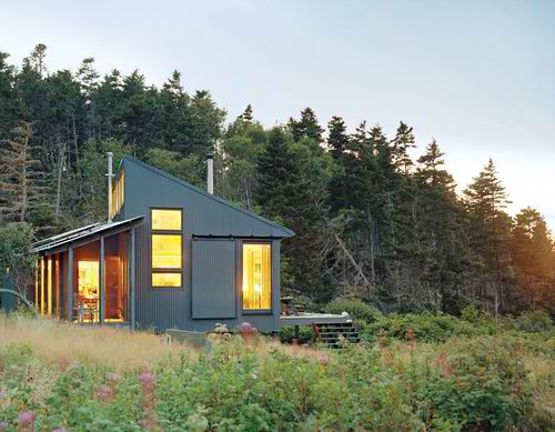 Top 10 Off the Grid Homes and Tips for Off-grid Living – Scatter Web